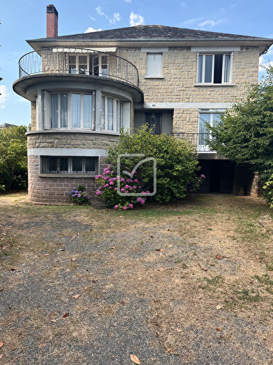 Maison 7 pièces à vendre à Objat