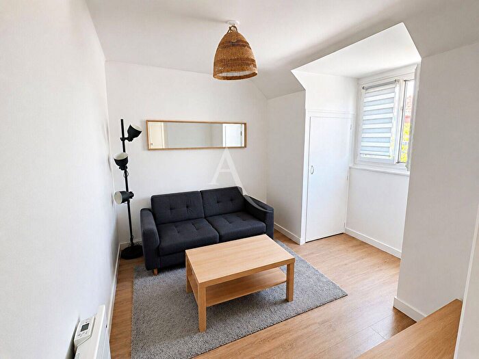 Appartement 2 pièces à Hyper Centre, Saint-Nazaire, à louer