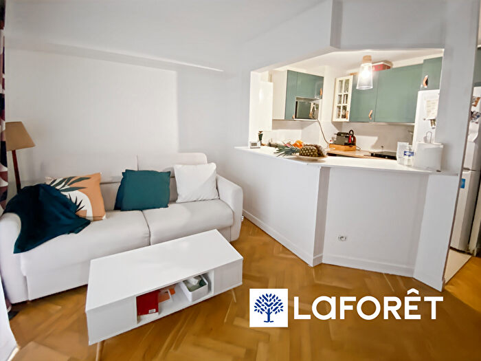 Appartement à louer - Viry-Châtillon, Chatillon - 2 pièces - 1 chambre