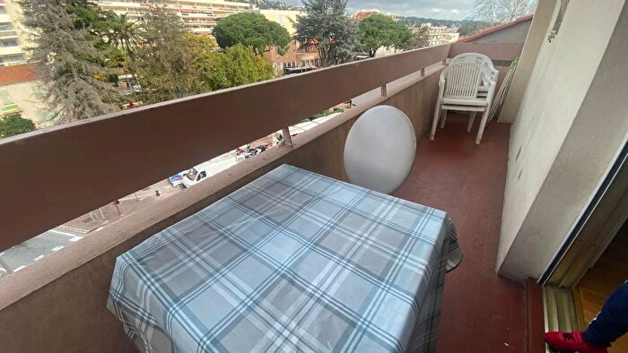 Appartement 1 pièce à Vallauris, à louer