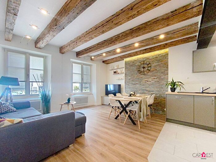 Appartement à louer - Neudorf Ouest Centre, Strasbourg - 3 pièces - 2 chambres