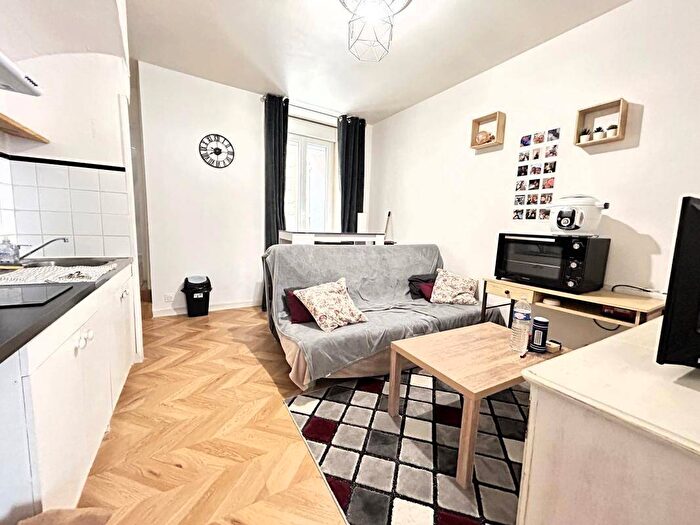 Appartement à louer - Centre Ville-Saint Léonard-Notre-Dame, Alençon - 2 pièces - 1 chambre