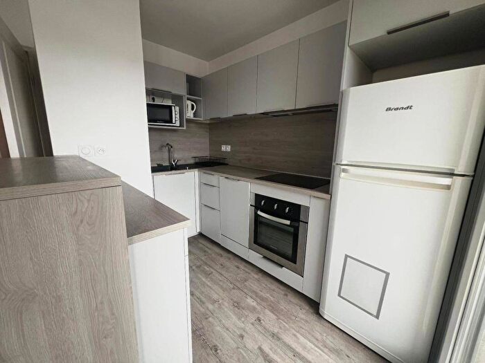 Appartement à louer - Charpennes-Tonkin, Villeurbanne - 2 pièces - 1 chambre