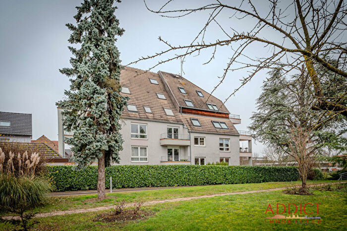 Appartement à vendre - Niederhausbergen - 4 pièces - 3 chambres