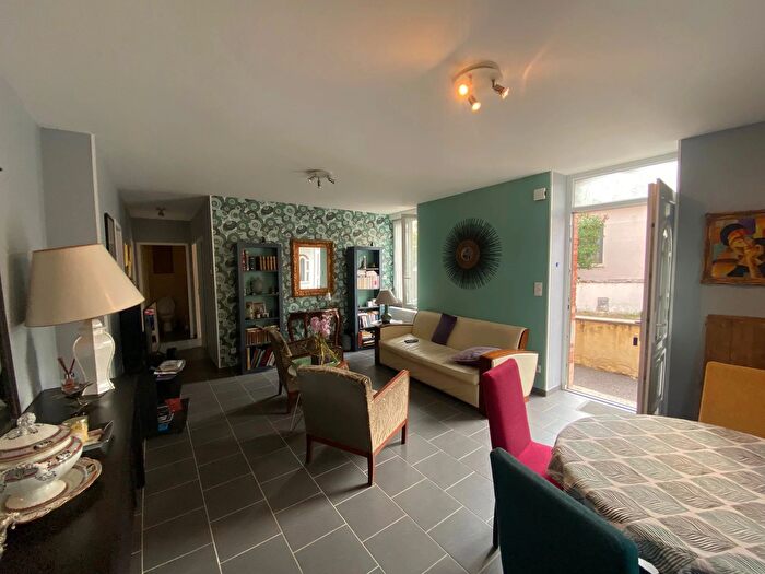 Montceau-les-Mines, Bellevue : Appartement 4 pièces à louer