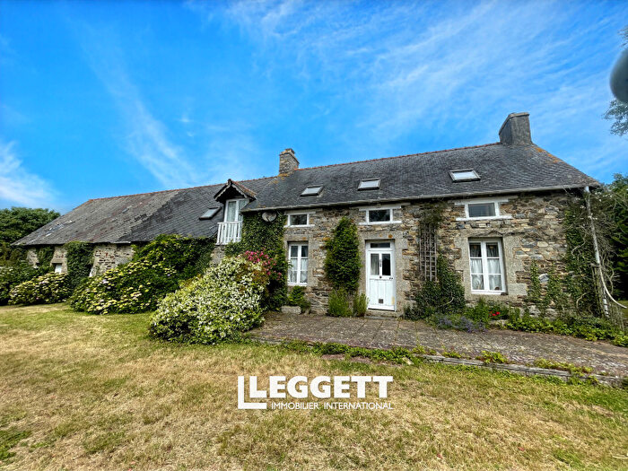 Maison 5 pièces à Lanfains, à vendre