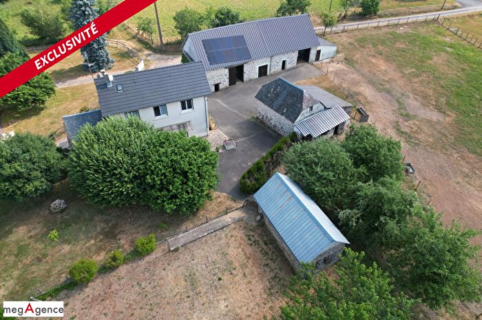 Maison 5 pièces à Saint-Germain-les-Vergnes, à vendre