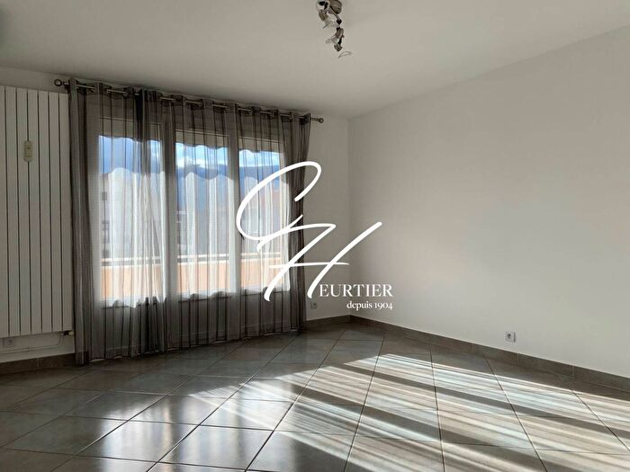 Sud Est, Eybens - Appartement 2 pièces à louer