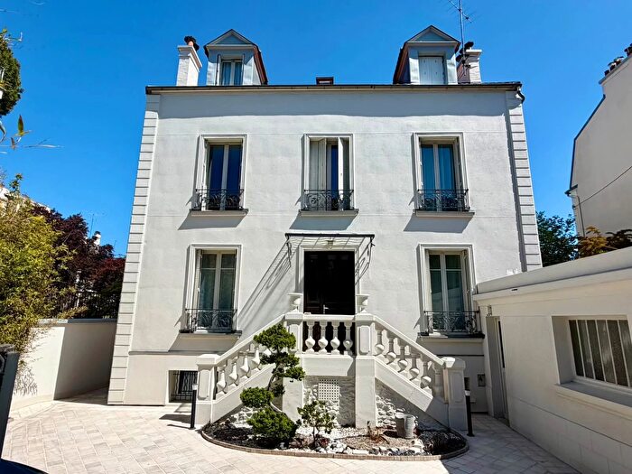 Maison 7 pièces à vendre à Villemomble, Centre-ville, Orangerie