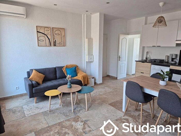 Appartement à louer - Super-Toulon - 1 pièce - 2 chambres