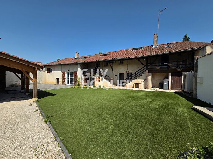 Maison 7 pièces à Mogneneins, à vendre