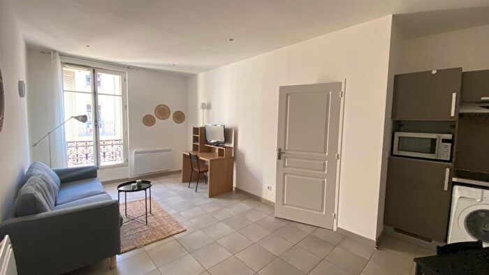 Appartement à louer - Marseille e , Grands Carmes - 2 pièces - 1 chambre