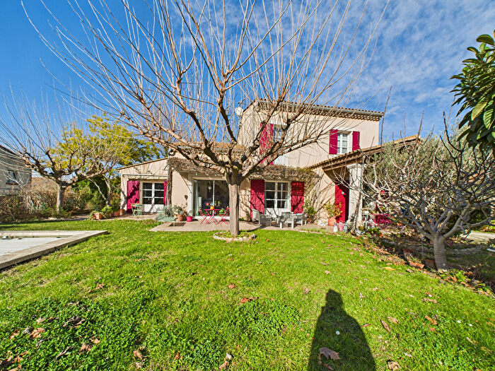 Maison à vendre - Morières-lès-Avignon - 12 pièces - 5 chambres