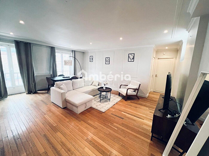 Paris 8ème, Saint-Philippe du Roule - Appartement 2 pièces à vendre