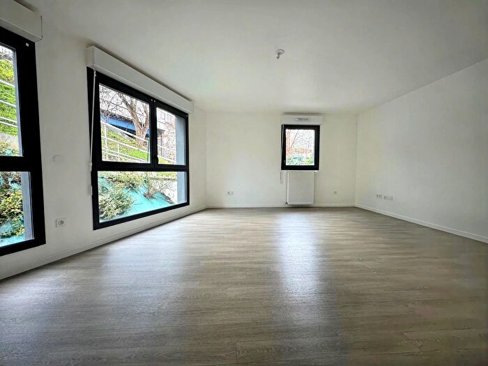 Appartement à louer - Arcueil, Barbusse - 3 pièces - 2 chambres