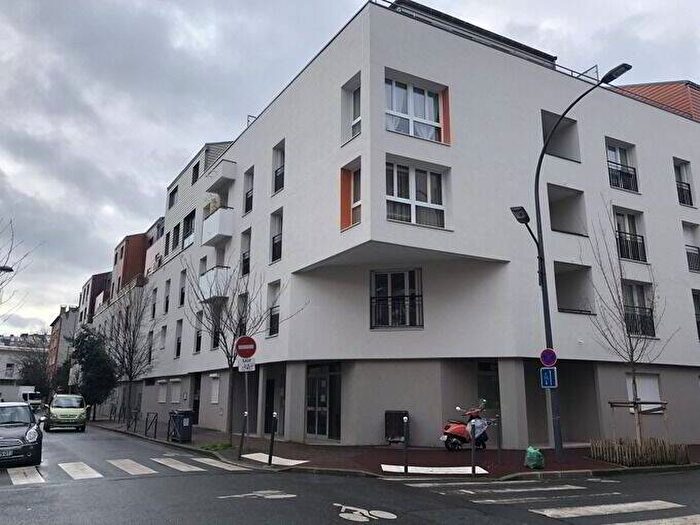 Appartement à louer - Espaces Jeunes, Issy-les-Moulineaux - 2 pièces - 1 chambre