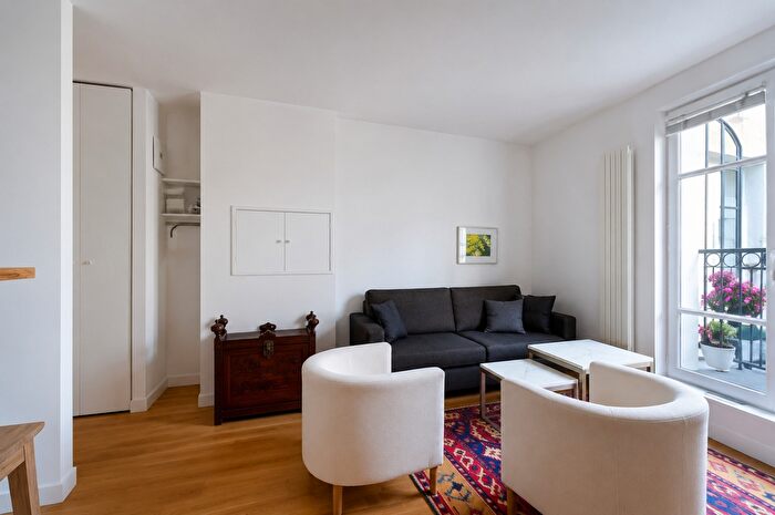 Paris 3ème, Enfants Rouges, Bretagne : Appartement 2 pièces à louer