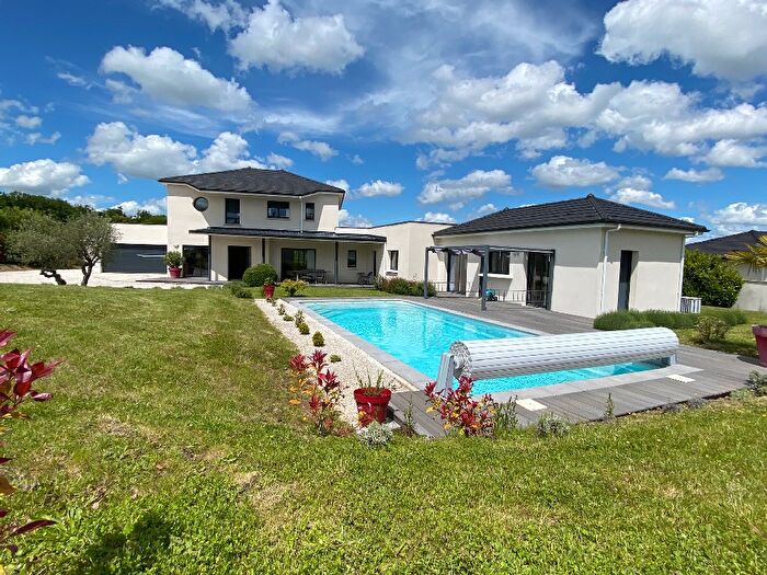 Maisons à vendre et appartements à louer - 1