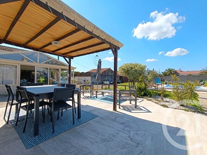 Maison à vendre - Saint-Vincent-sur-Jard - 6 pièces - 3 chambres