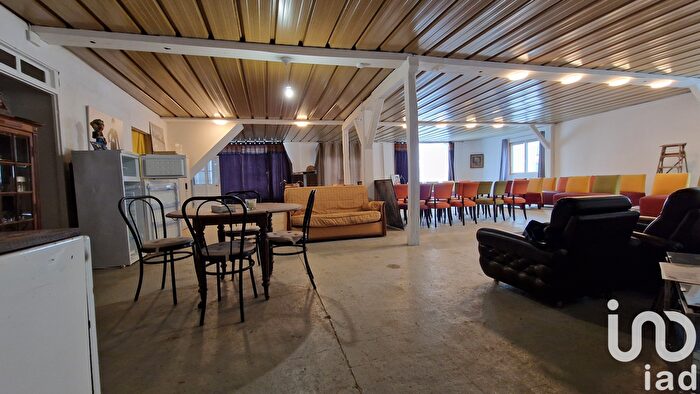 Maison à vendre - Le Thil - 9 pièces - 3 chambres