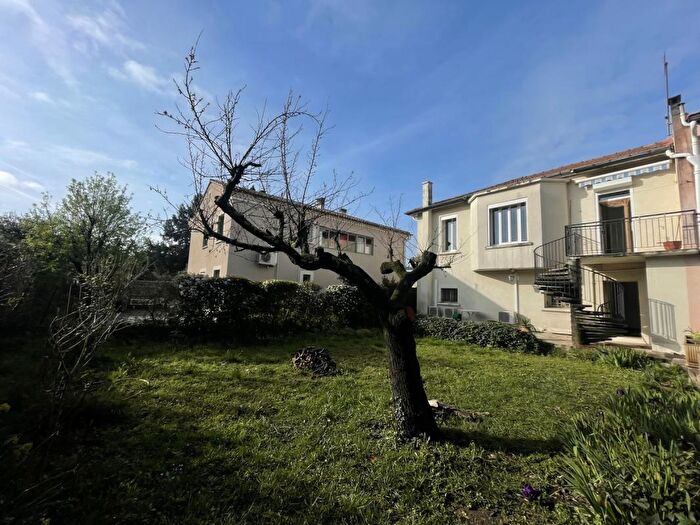 Maison à vendre - Nîmes, Grézan - 5 pièces - 2 chambres