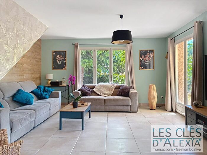 Frontenas : Maison 8 pièces à vendre