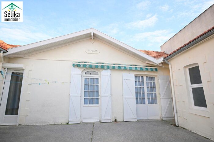 Maison à vendre - Arcachon, Centre-ville, La Chapelle, Gare - 6 pièces - 3 chambres