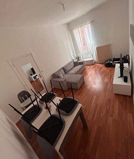 Appartement 2 pièces à centre Ville-La Chartonnière-La Barre, Villefranche-sur-Saône, à louer