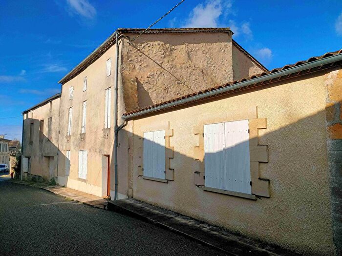 Maison à vendre - Pujols - 16 pièces - 6 chambres