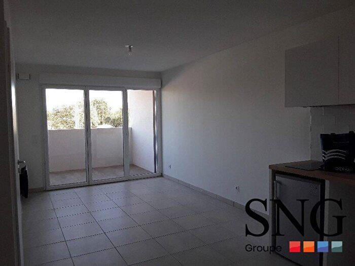 Appartement à louer - Saint Martin, Perpignan - 2 pièces - 1 chambre