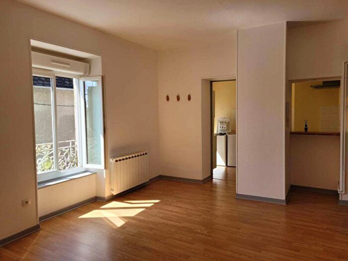 Appartement à louer - Sud, La Souterraine - 2 pièces - 1 chambre