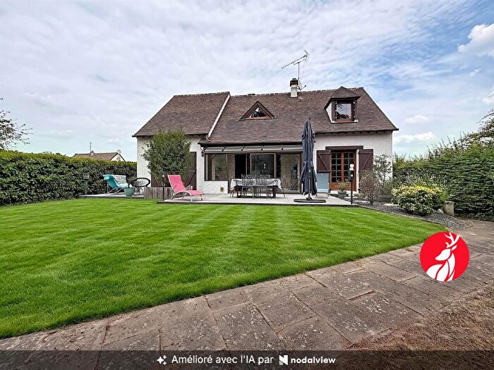 Maison 8 pièces à Barbizon, à vendre