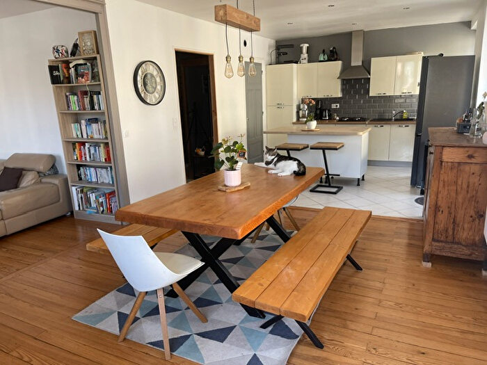 Appartement 5 pièces à Le Pont-de-Beauvoisin, à vendre