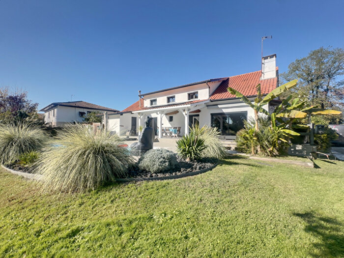 Maison à vendre - La Teste-de-Buch, Cazaux - 9 pièces - 7 chambres