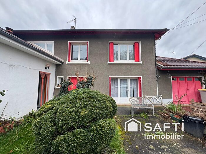 Maison à vendre - Oloron-Sainte-Marie - 7 pièces - 5 chambres