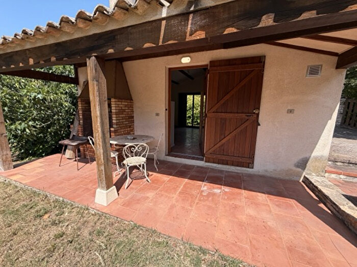 Maison 1 pièce à louer à Aix-en-Provence, Luynes