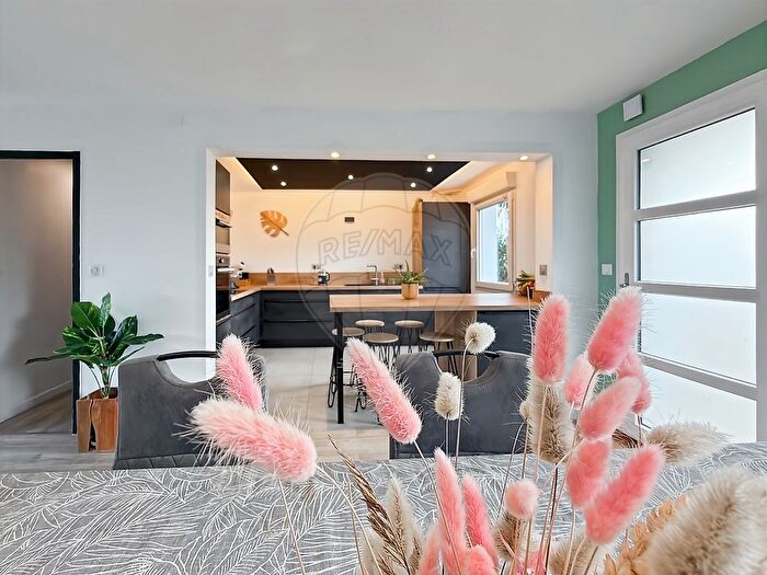 Maison à vendre - La Varenne - 6 pièces - 5 chambres