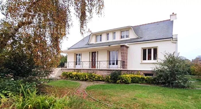 Maison à vendre - Étables-sur-Mer - 8 pièces - 2 chambres