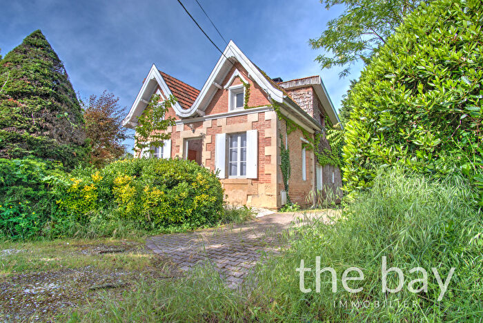 Maison à vendre - Gujan-Mestras, Centre-ville - 5 pièces - 4 chambres