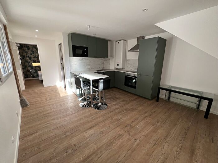 Appartement à louer - Meximieux - 2 pièces - 1 chambre
