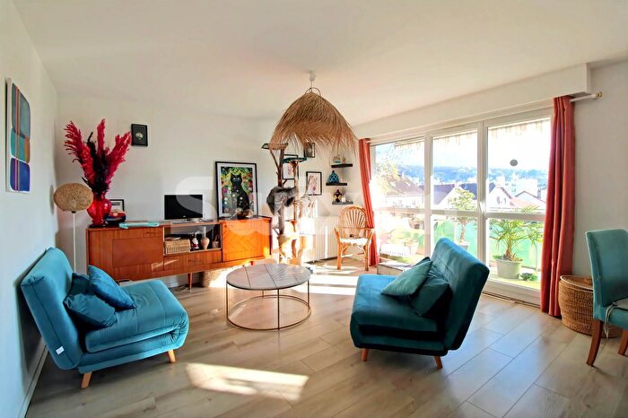 Appartement à vendre - Aix-les-Bains, Ouest - 3 pièces - 2 chambres