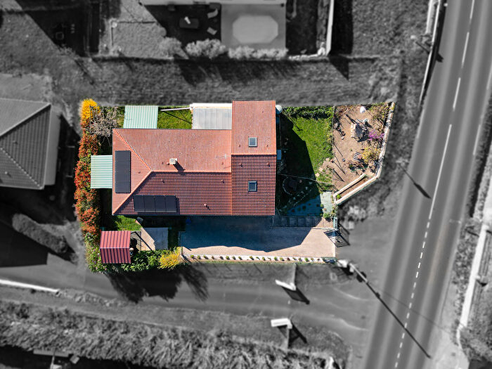 Maison 4 pièces à Perrier, à vendre