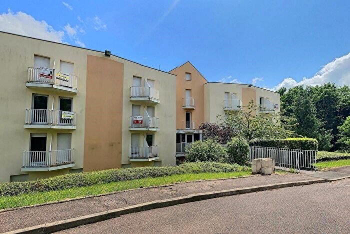 La Chaume-Les Riaux, Le Creusot : Appartement 1 pièce à louer
