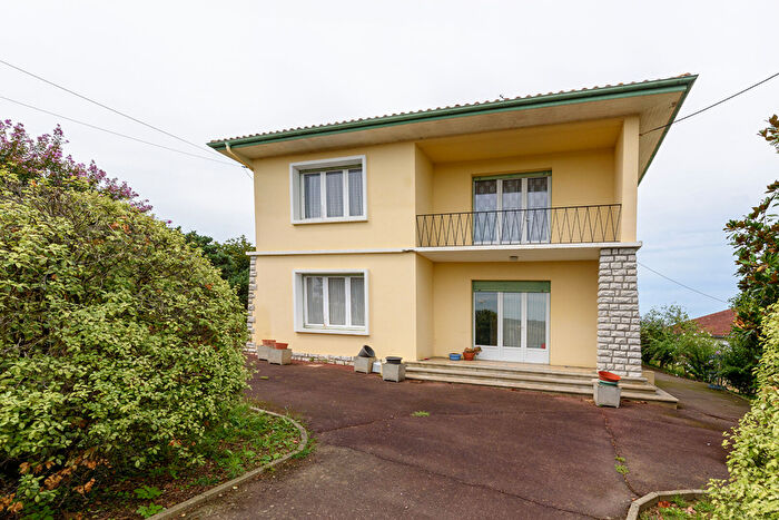 Castel-Sarrazin : Maison 6 pièces à vendre