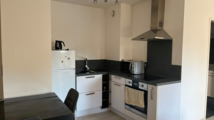 Nantes, Saint-Clément, Jardin des plantes, Caserne Lamoricière : Appartement 1 pièce à louer