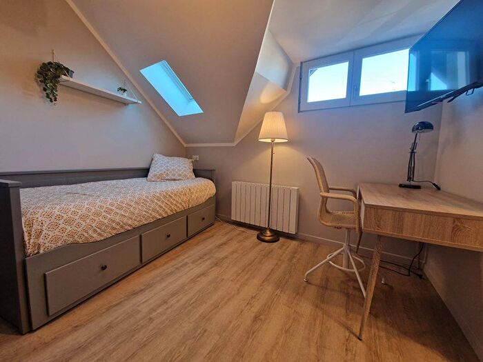 Appartement 1 pièce à Centre Ville, Reims, à louer