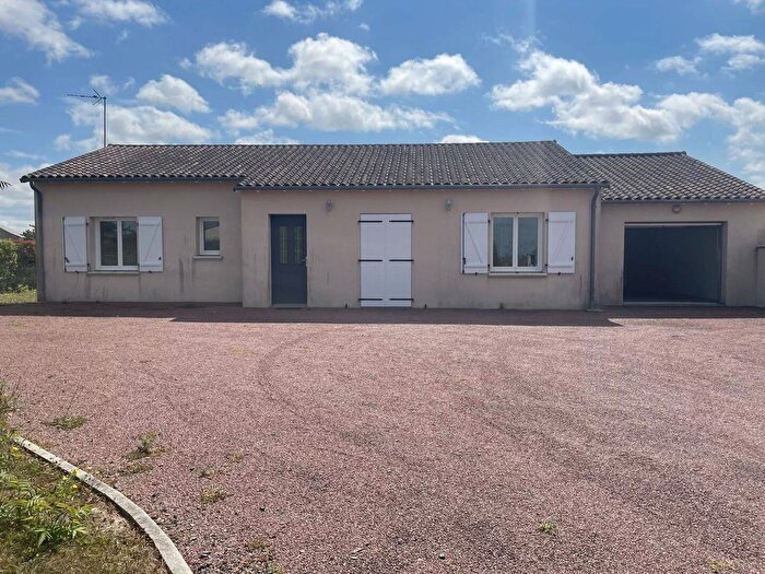Sammarçolles : Maison 5 pièces à louer