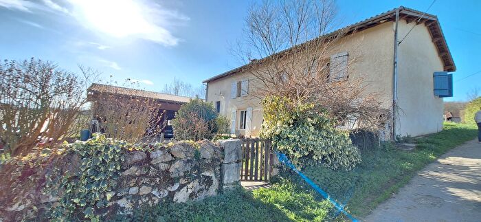 Maison à vendre - Monléon-Magnoac - 7 pièces - 4 chambres