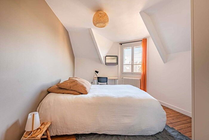 Appartement à louer - Pastières, Chartres - 1 pièce