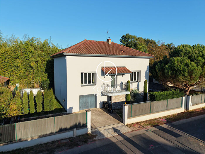 Maison à vendre - Parcieux - 6 pièces - 4 chambres